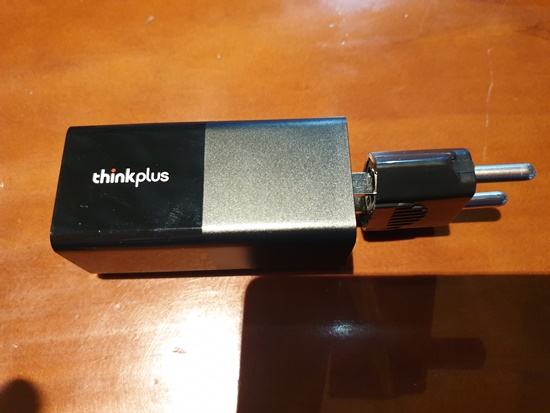 ThinkPlus USB-C 65W 개봉과 간단 사용기 - 모바일 / 스마트 - 기글하드웨어